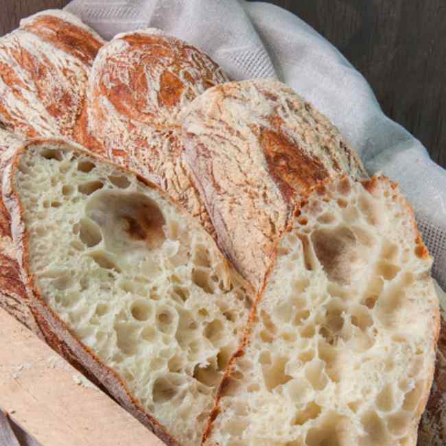 MMM Purple Apron – Not Your typical bakers.